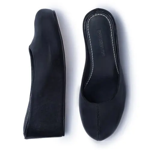 Bernardo Vivi Wedge - Black