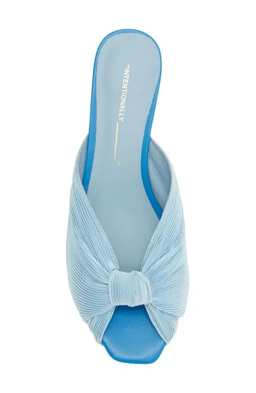Intentionally Blank Curfew Knot Slide Sandal - Baby Blue