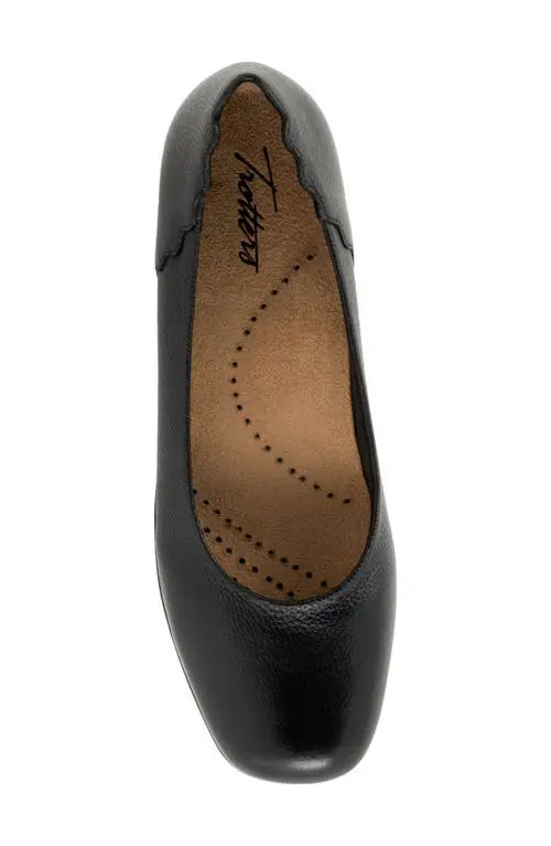 Trotters Leather Flat - Black