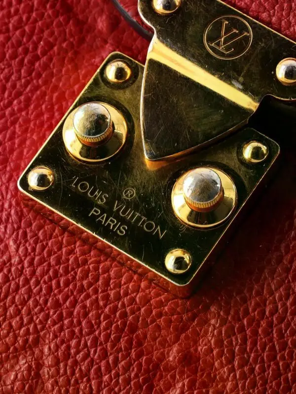 LOUIS VUITTON Pochette Métis Monogram Empreinte Leather Crossbody Bag - Red