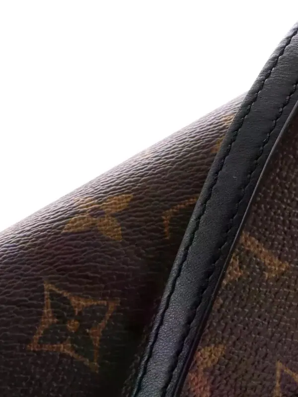 LOUIS VUITTON Passy Handbag Monogram Canvas Crossbody Bag - Brown