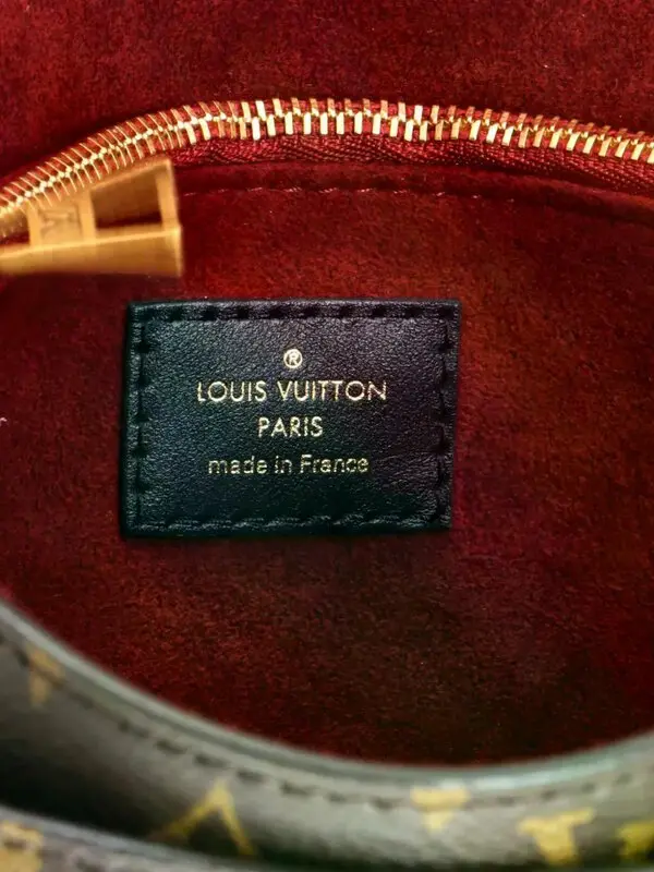 LOUIS VUITTON Passy Handbag Monogram Canvas Crossbody Bag - Brown