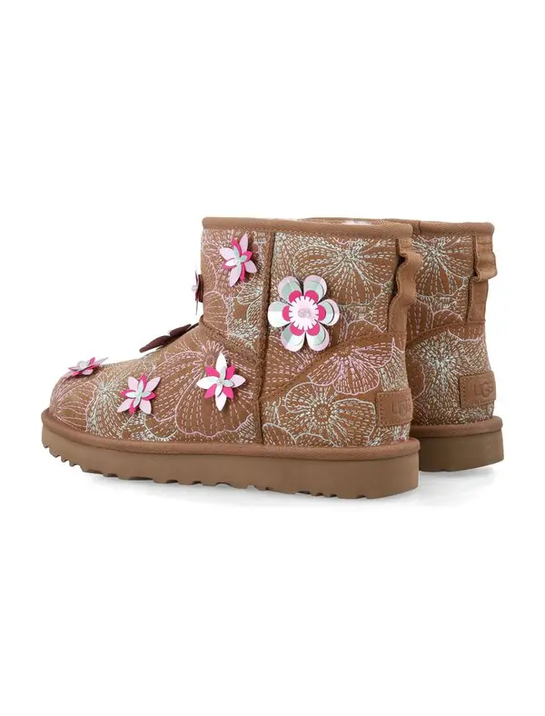UGG Classic Mini Meadow Ankle Boots - Chestnut