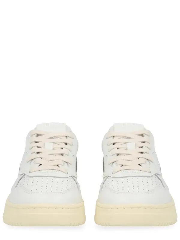 AUTRY Medalist Low Sneakers