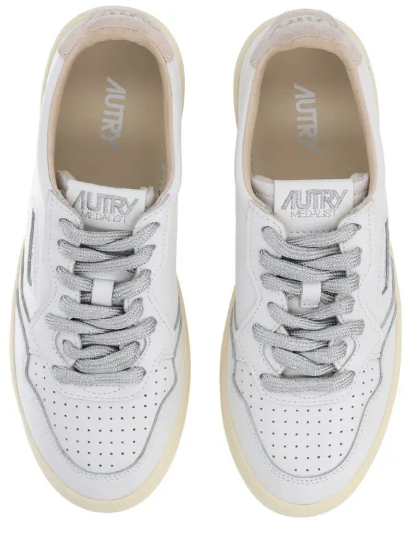 AUTRY Medalist Low Top Sneakers - White