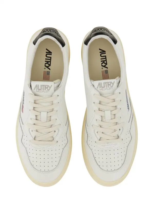 AUTRY Medalist Low Sneakers - White