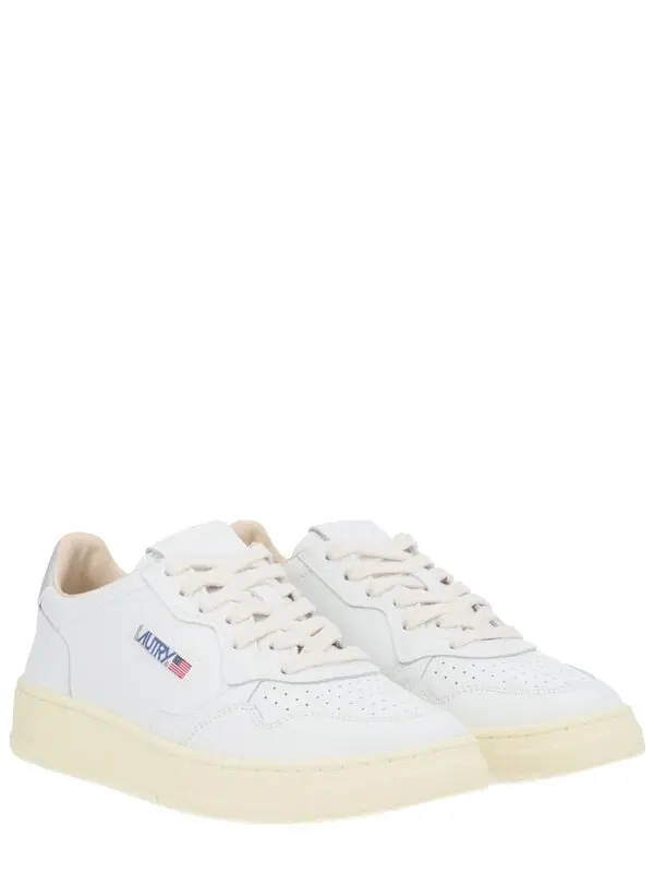AUTRY Medalist Low Top Sneakers - White