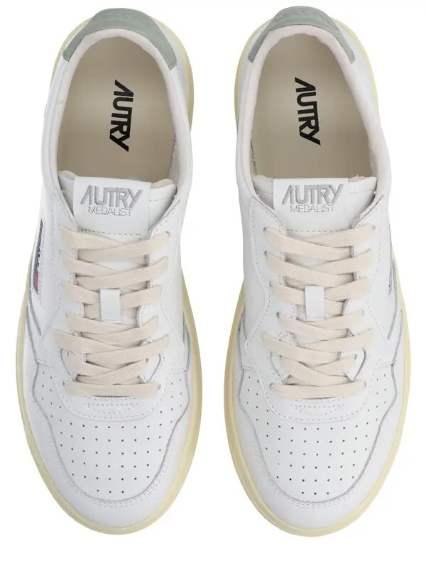 AUTRY Medalist Low Sneakers - White