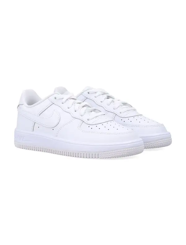 Nike Low Top Sneakers - White