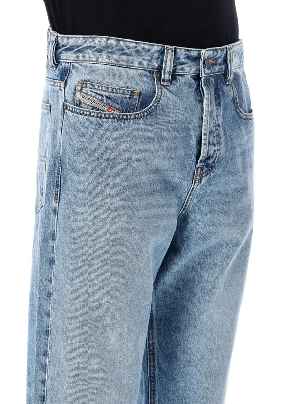 DIESEL® Relaxed 2001 D-macro Jeans - Blue