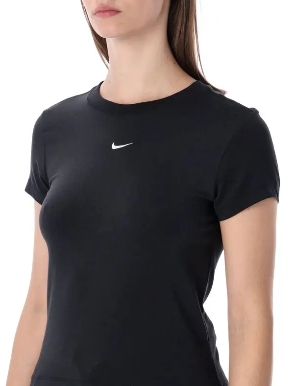 Nike Chill Knit T-shirt