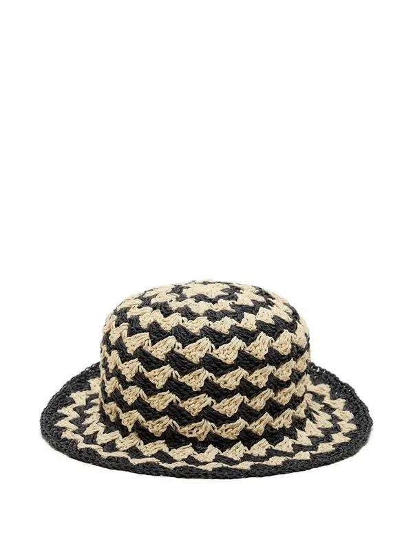 Closed Straw Hat - Black