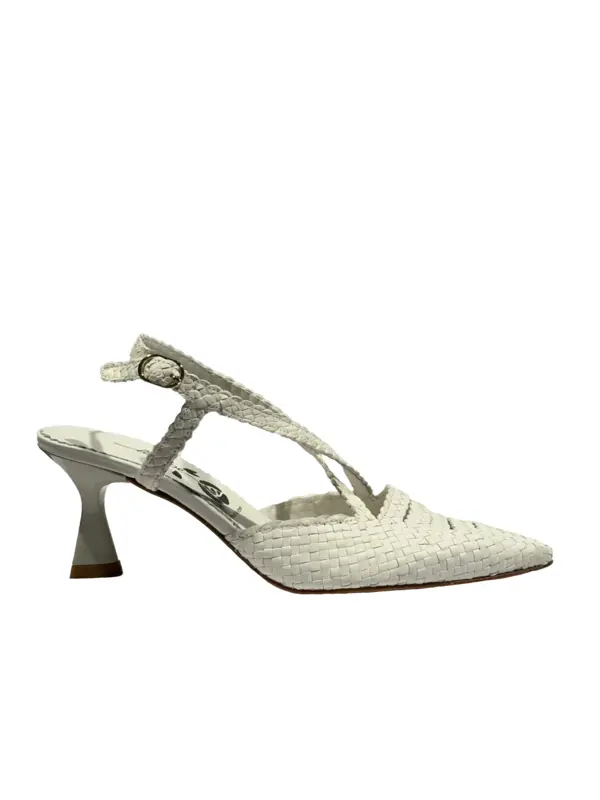 LA ROSE Moritz Pointed Pumps - Milk