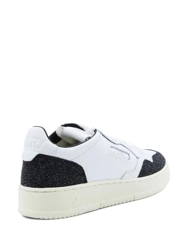AUTRY Medialist Low Leather Sneakers - Black