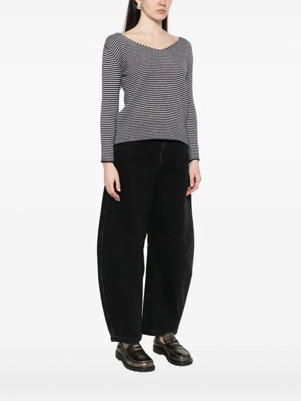 BEYOU Cashmere V-neck Sweater - Black