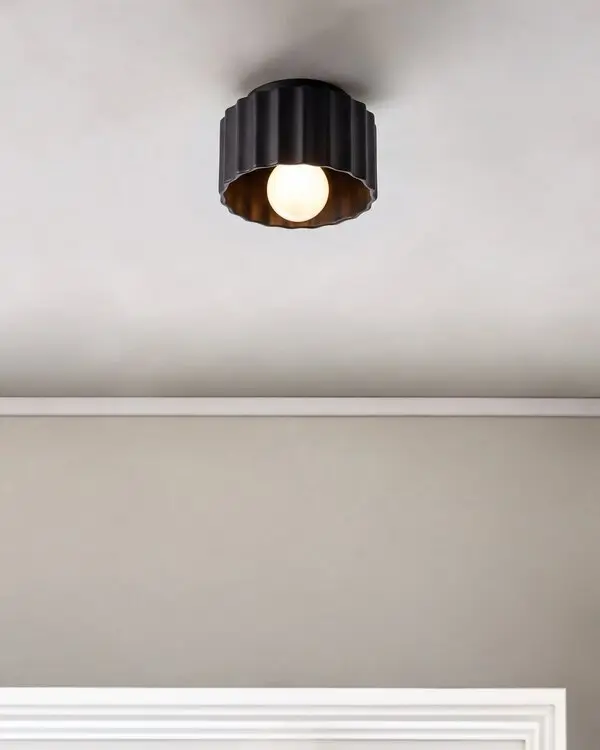 Quince Scalloped Ceramic Flush Mount / Sconce