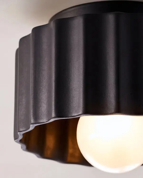 Quince Scalloped Ceramic Flush Mount / Sconce