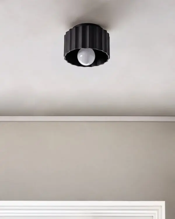Quince Scalloped Ceramic Flush Mount / Sconce
