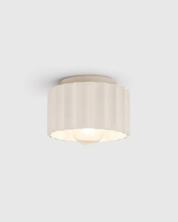 Quince Scalloped Ceramic Flush Mount / Sconce