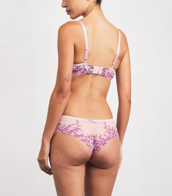 Wacoal Embrace Lace Underwired Bra