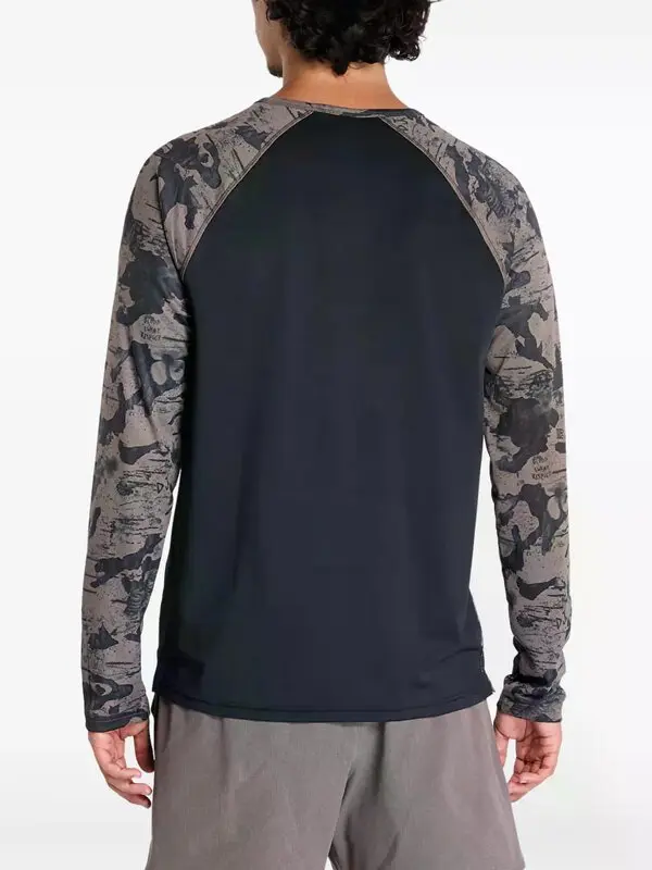 Under Armour Camouflage-print T-shirt - Brown