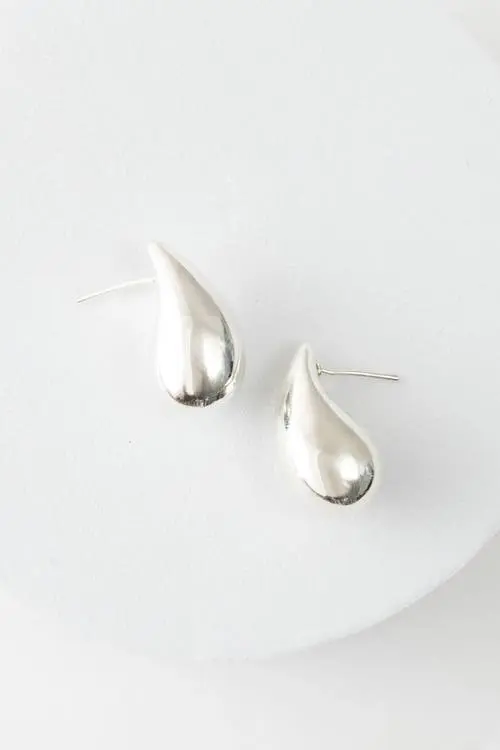 NOONDAY Dew Drop Stud Earrings