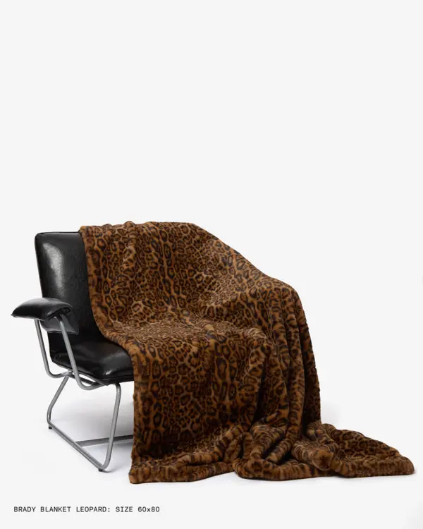 Apparis Brady Blanket - Leopard