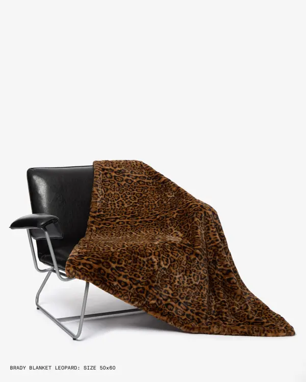 Apparis Brady Blanket - Leopard