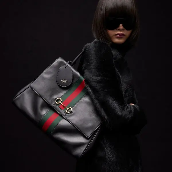 Gucci Paparazzo Large Top Handle Bag - Black