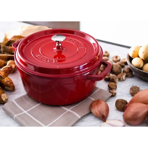 STAUB Round Cocotte, 4 Quart - Cherry
