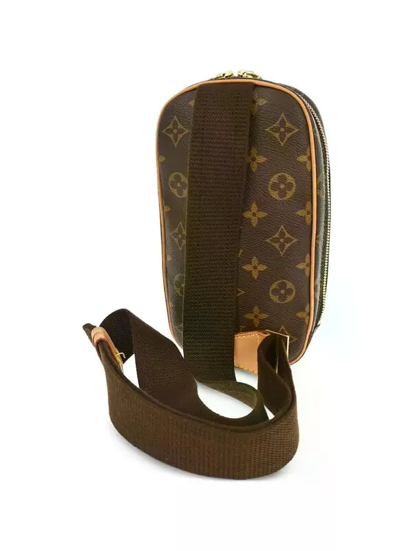 LOUIS VUITTON 2003 Monogram Bum Bag