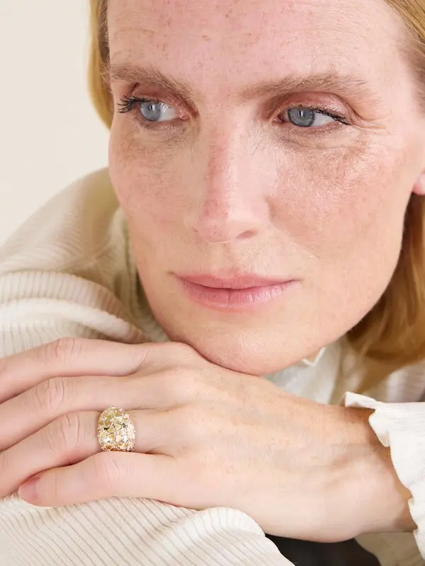 Yvonne Léon 9-karat Yellow And White Diamond Ring