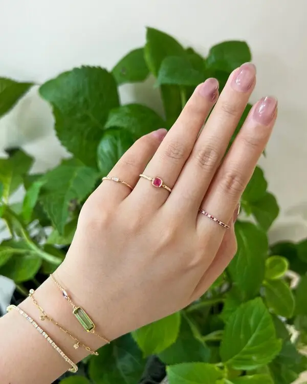 YI COLLECTION Jedi Spinel & Diamond Petite Circle Ring