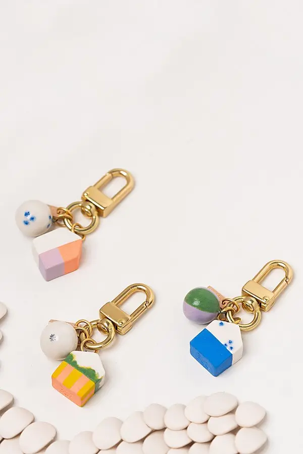 TWENTY TWO WEST The Village Bag Charm - Lavender