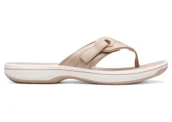 Clarks Breeze Reyna Thong Sandals - Sand