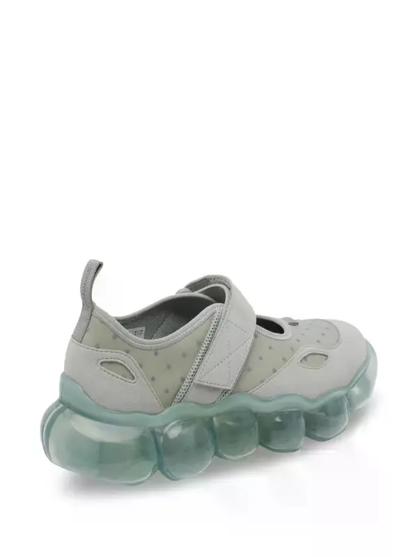GROUNDS Round-toe Sneakers