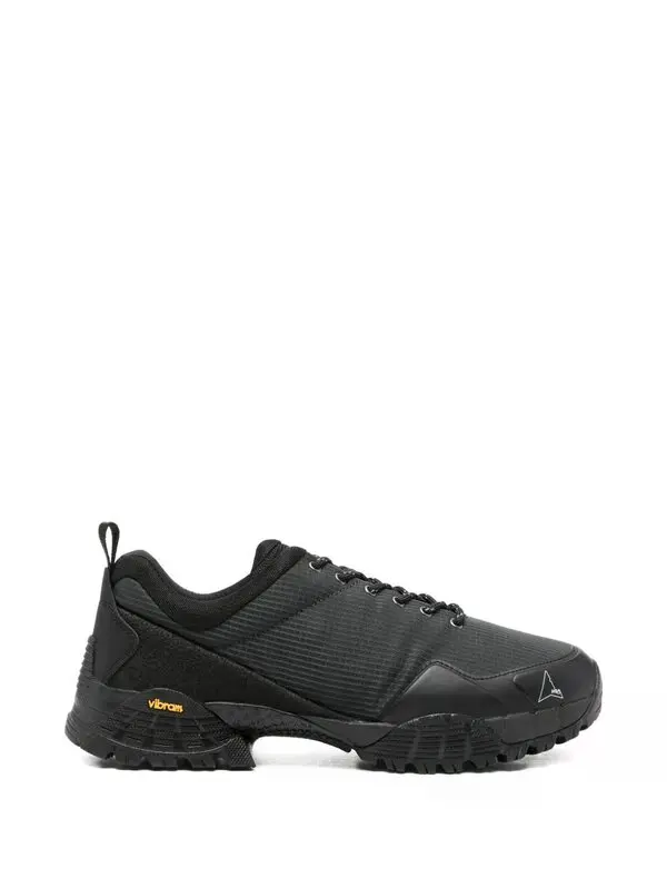 ROA Textured Low-top Sneakers - Black