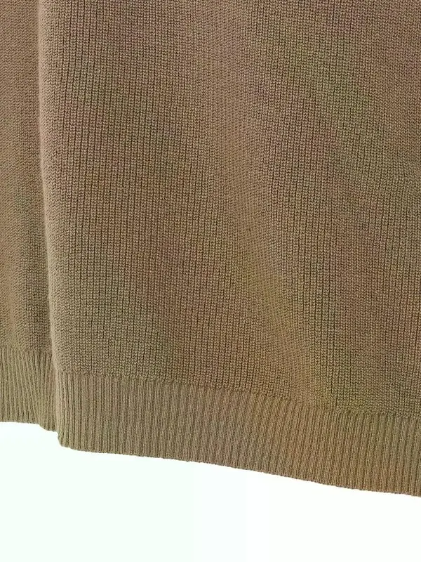 JG1 Knitted V-neck T-shirt