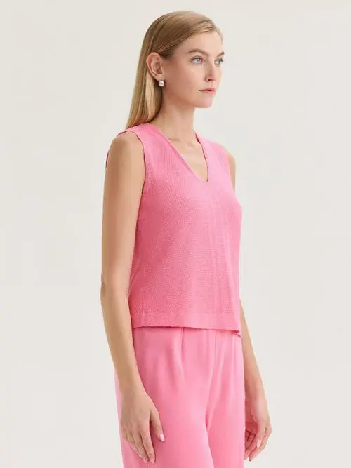 Misook V-neck Pointelle Knit Tank