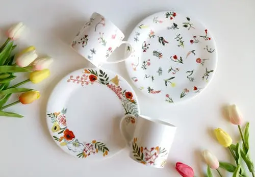 TWIG NEW YORK Language Of Flowers Set Of Two Mugs