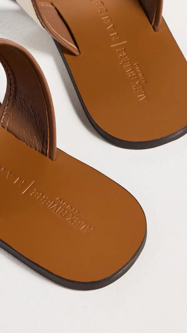 Manebí Thong Leather Sandals