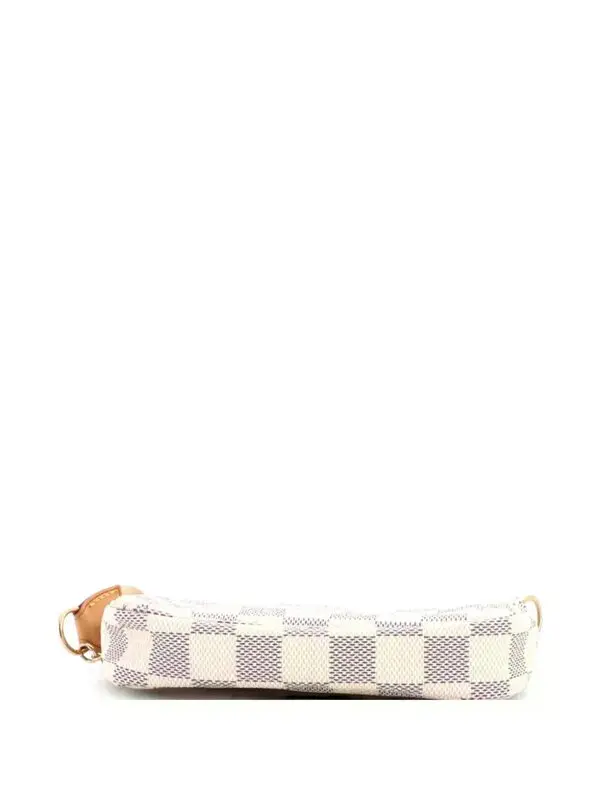 LOUIS VUITTON Pochette Accessoires Damier Clutch - White