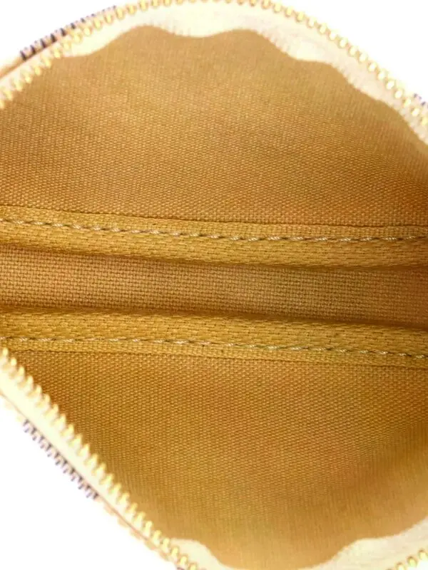 LOUIS VUITTON Pochette Accessoires Damier Clutch - White