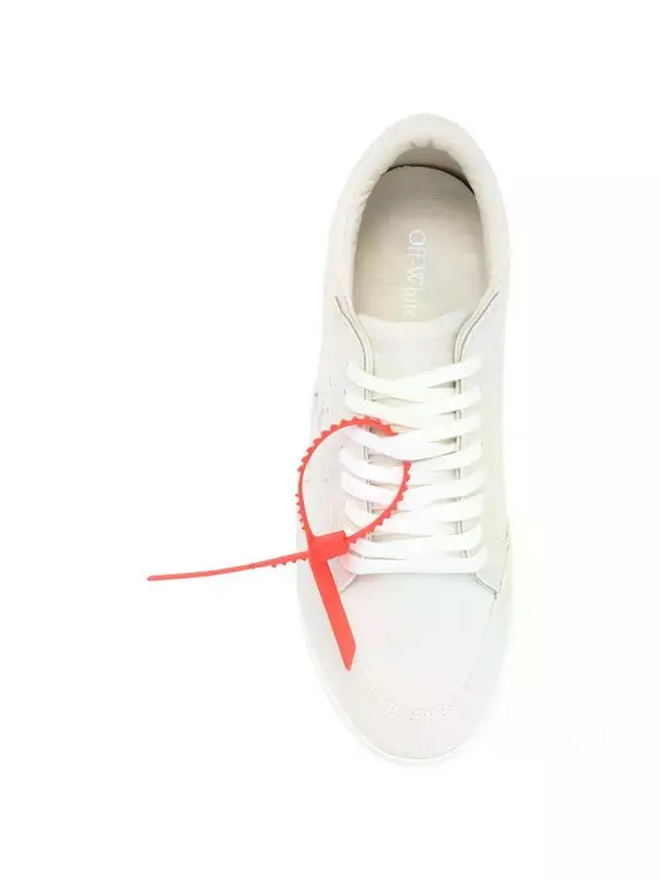 Off-White Appliqué Low Top Sneakers - Neutrals