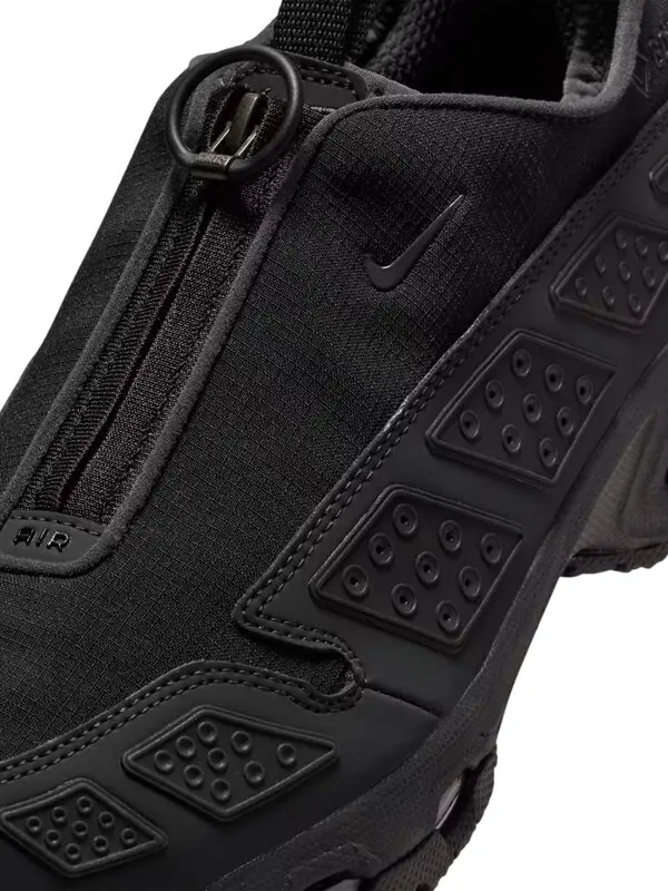 Nike Air Max Sndr Gtx Sneaker - Black - 20% Off | Editorialist