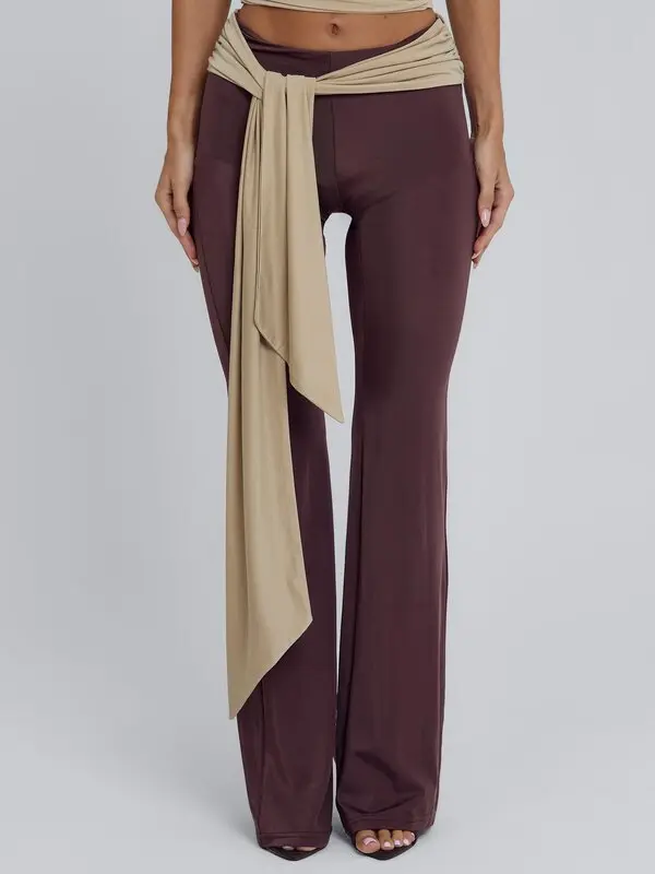 OUTCAST Minna Pant