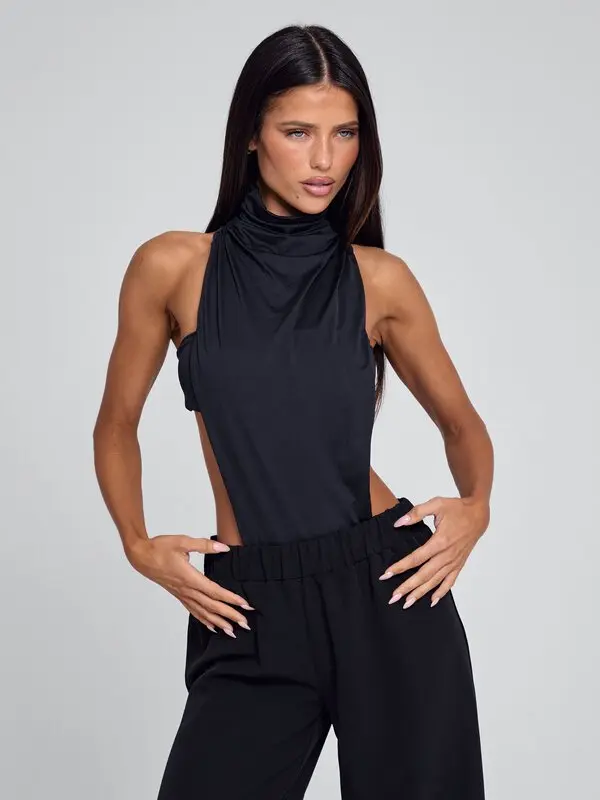 OUTCAST Saula Pant