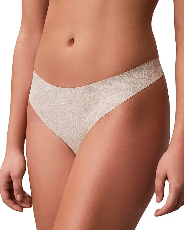 Calvin Klein Underwear Thong Invisibles #d3428 - Stippled Skin Tofu