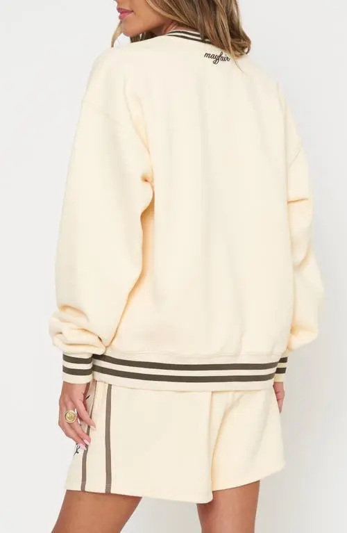THE MAYFAIR GROUP Oversized Graphic Sweatshirt