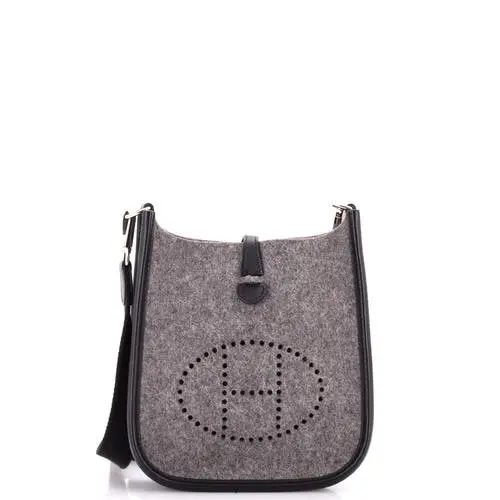 Hermès Evelyne Bag Gen Iii Felt Tpm - Grey